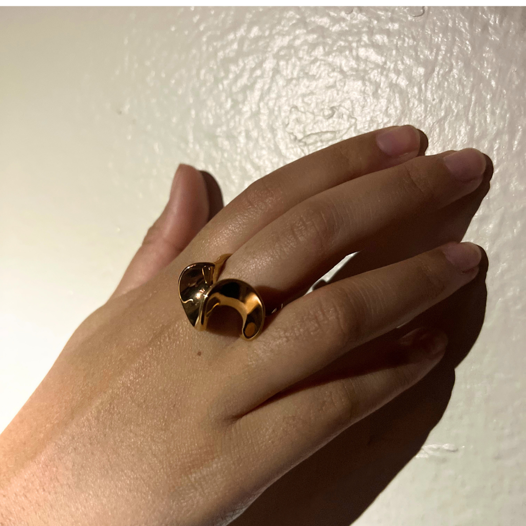 Xenia Ruffle Ring – GabulousLA